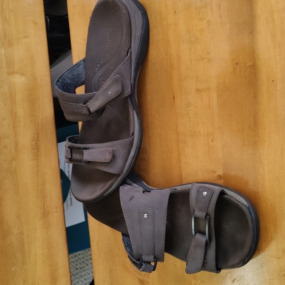 Clarks | Shoes | Clarks Springers Slip On Sandals Brown Size 8 | Poshmark